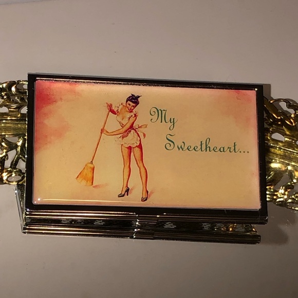 Makeup | 525 Retro Pin Up Compact Mirror And Card Holder | Poshmark